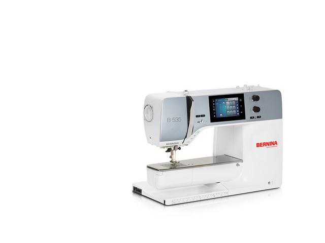 MAQUINA DE COSER Y BORDAR BERNINA 535